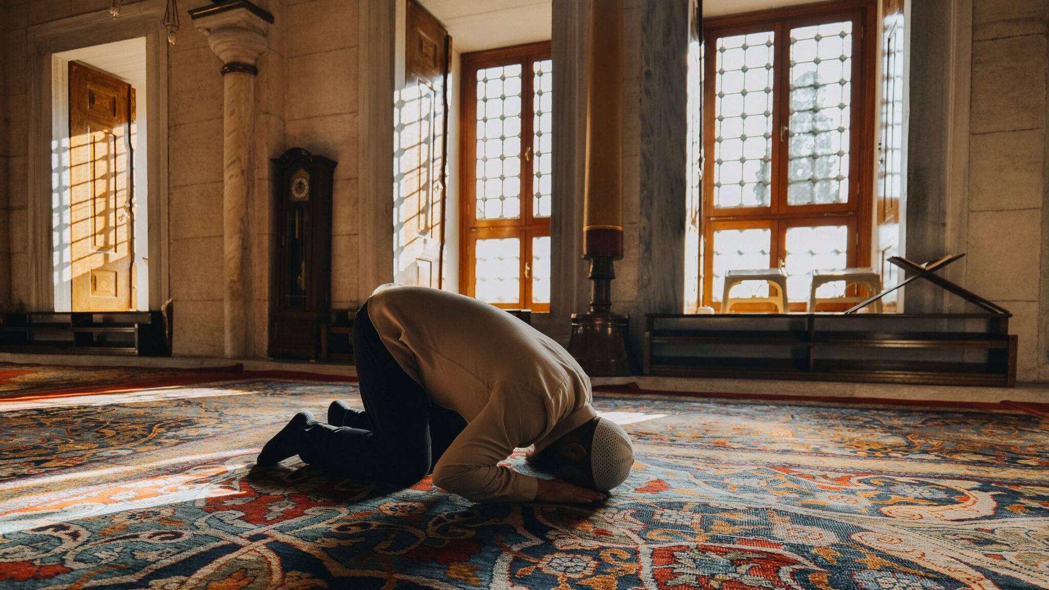 Salat Prayer in Islam – Meaning, Importance, and How to Perform It